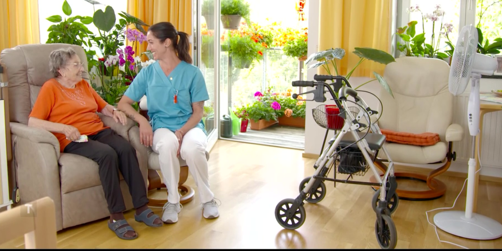 Einblick: Berufsbild Pflegeassistenz – Die Tiroler Gesundheitsbetriebe